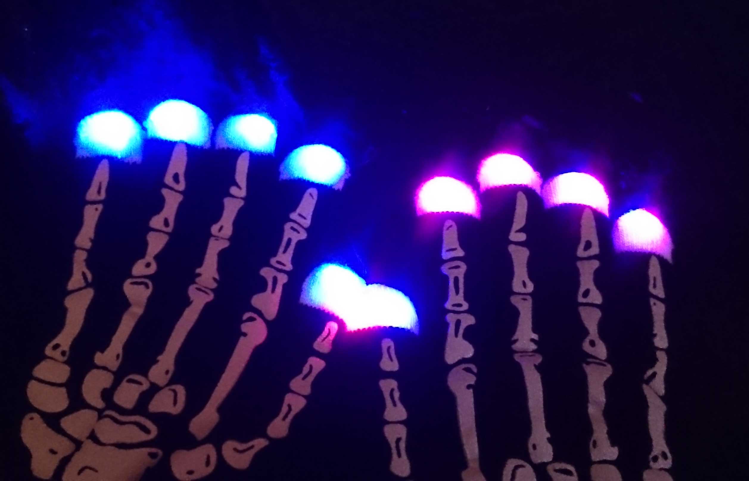 leds-blink.de - NEU 1 PAAR Bone Skelett Knochen LED blink leucht Hand ...